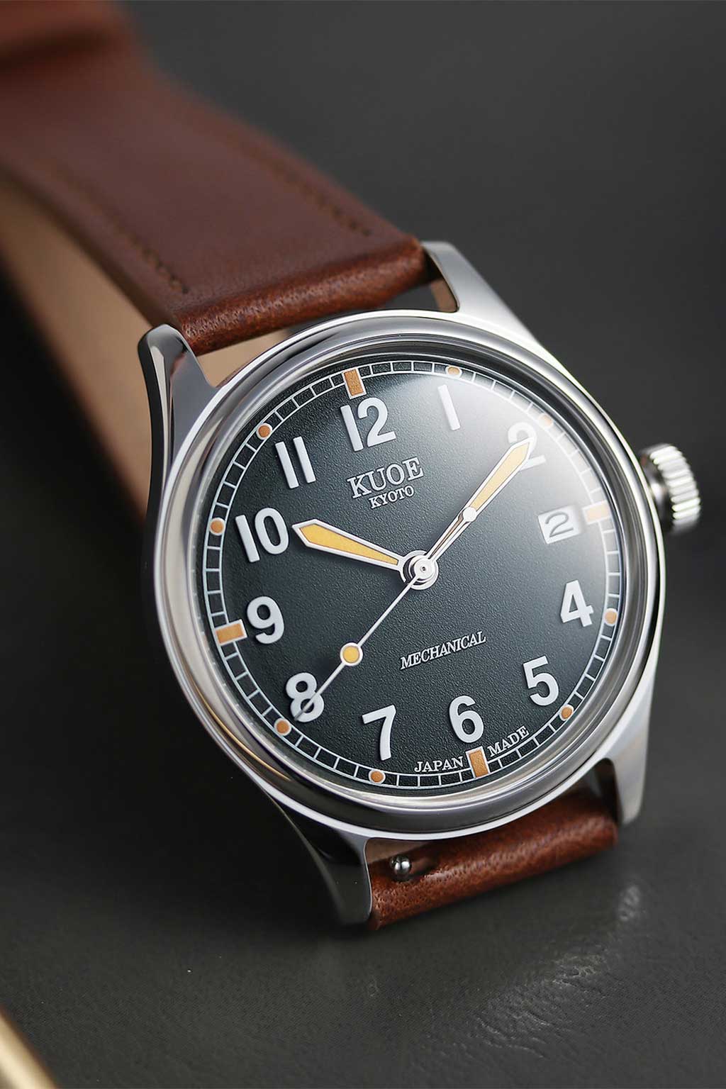 Kuoe Watch | OLD SMITH 90-002 Automatic Green with Date | Men | Blue Button Shop