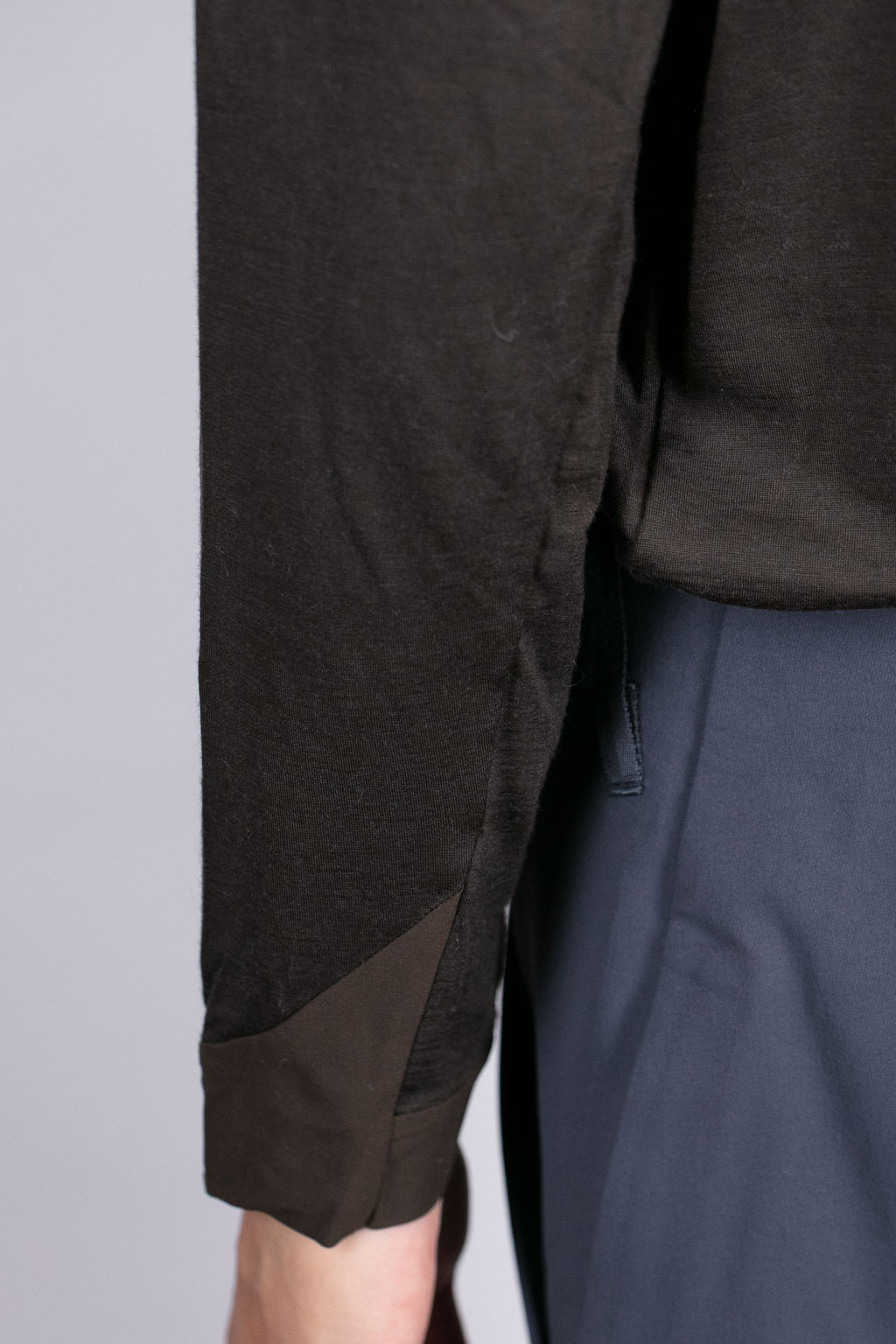 BlueButtonShop - Veilance - Veilance-Frame-LS-Polo-Mens-Sediment-25900
