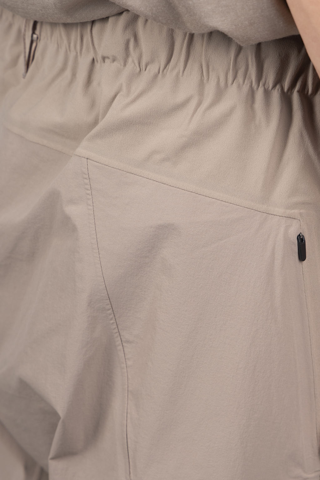 Arcteryx Veilance | Secant Comp Track Pant Men's - Soil | Men | Blue ...